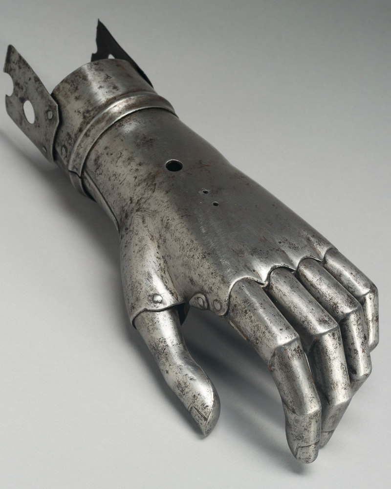 Born left-handed – Left-handedness in an early historic society